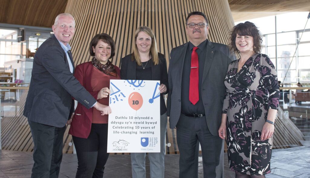 OU celebrates ten years of life-changing learning partnership in Wales ...